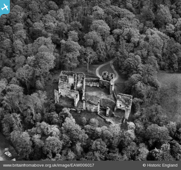 eaw006017 ENGLAND (1947). Berry Pomeroy Castle, Berry Pomeroy, 1947 ...