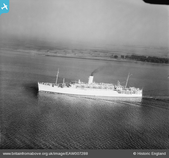eaw007288 ENGLAND (1947). The S.S. Stratheden in the Thames Estuary ...
