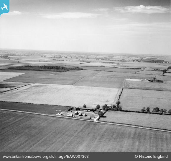 EAW007363 ENGLAND (1947). Fen House and environs, North Carlton, from ...