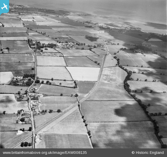 EAW008135 ENGLAND (1947). Old Hall Street and the village, Knapton ...