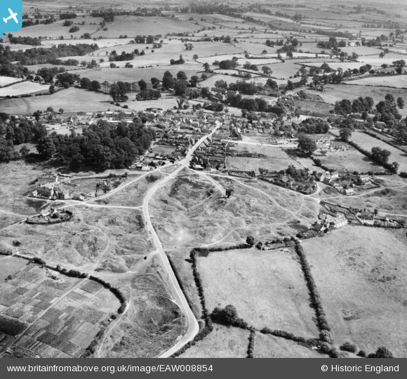 eaw008854 ENGLAND (1947). Brill Common and the village, Brill, from the ...