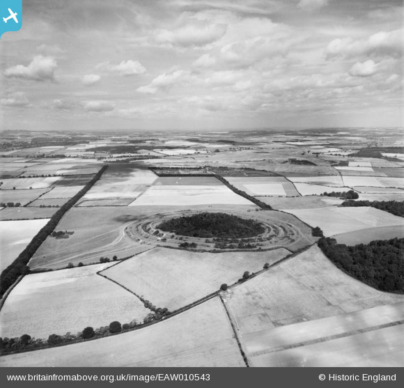 EAW010543 ENGLAND (1947). Badbury Rings and surrounding landscape ...