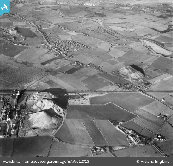 eaw012313 ENGLAND (1947). Collins Green Colliery and environs, Collins ...