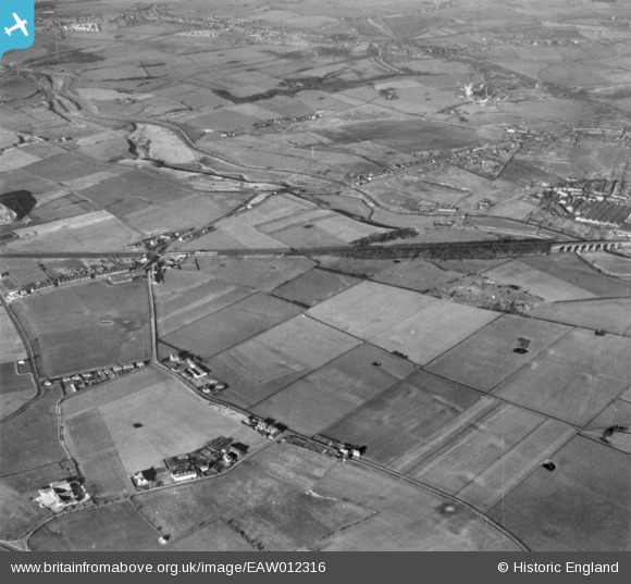 eaw012316 ENGLAND (1947). Collins Green and surrounding countryside ...