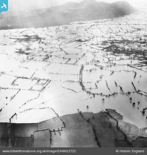eaw012722 ENGLAND (1948). Extensive flooding around Melverley Green and ...