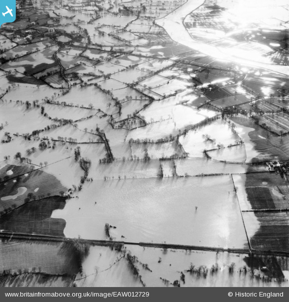 EAW012729 ENGLAND (1948). Flooded fields between the former Shropshire ...