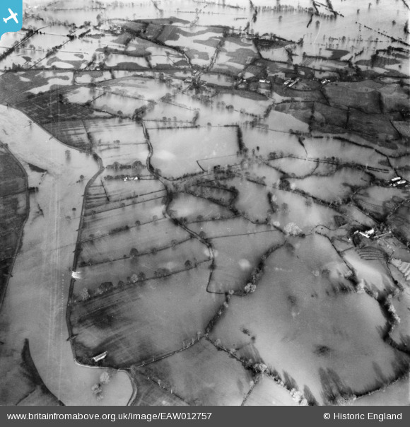 EAW012757 ENGLAND (1948). The River Vyrnwy in flood near Melverley ...