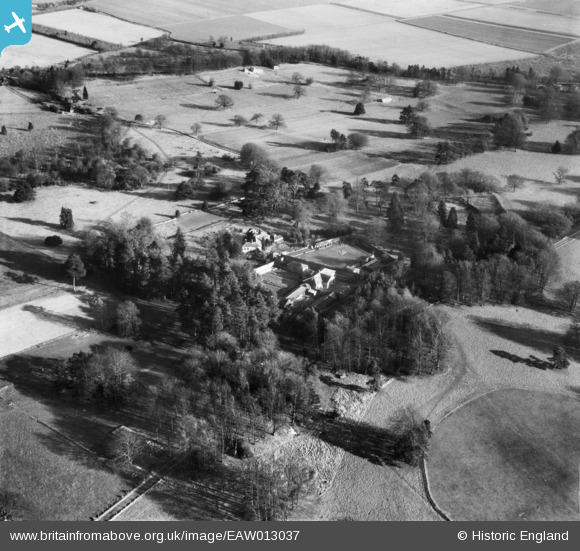 eaw013037 ENGLAND (1948). Torry Hill House and Gardens, Torry Hill ...