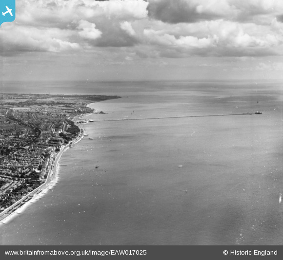 EAW017025 ENGLAND (1948). Southend Pier, Southend-on-Sea, from the west ...