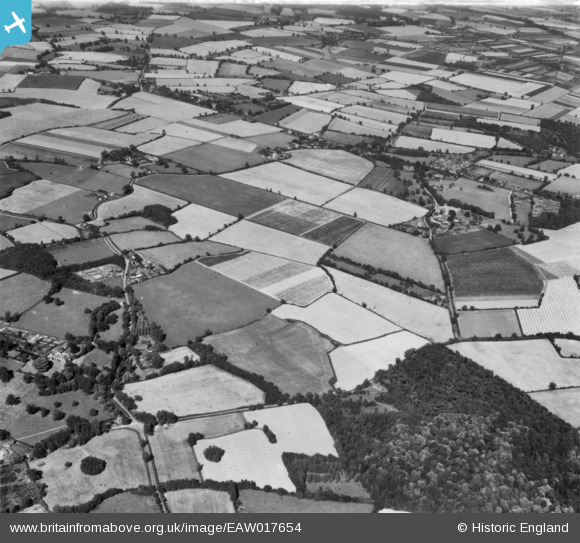 EAW017654 ENGLAND (1948). Fields between London Road and Old House Road ...