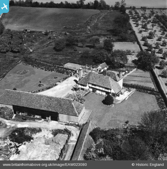 eaw023080 ENGLAND (1949). Deanstead Farm, Chartham Hatch, 1949. This ...