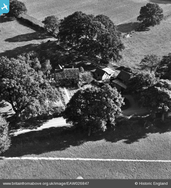 EAW026847 ENGLAND (1949). Denman's Farm, Slaugham, 1949. This image has ...