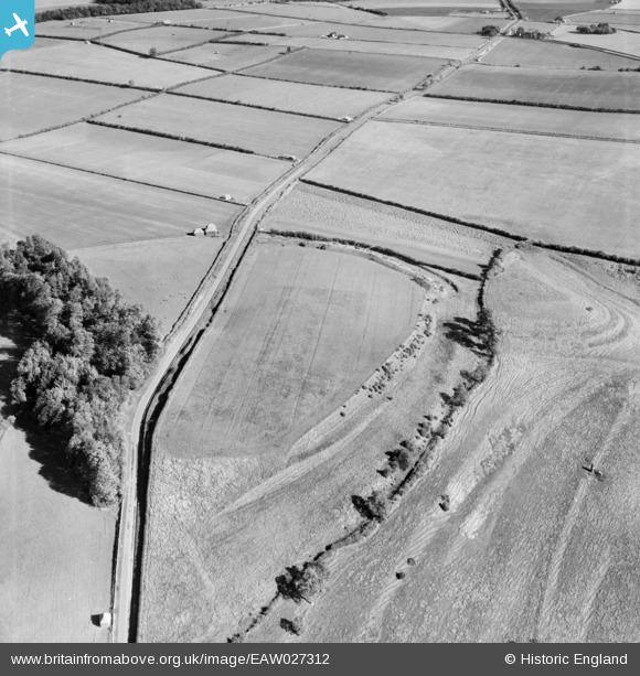 EAW027312 ENGLAND (1949). Hillfort (Dyrham Camp) on Hinton Hill, Hinton ...