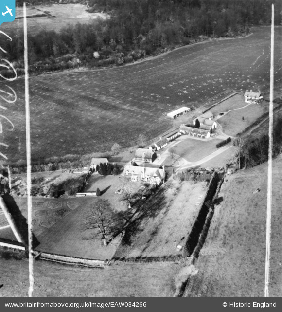 EAW034266 ENGLAND (1950). Bluey's Farm, Chisbridge Cross, 1950. This ...