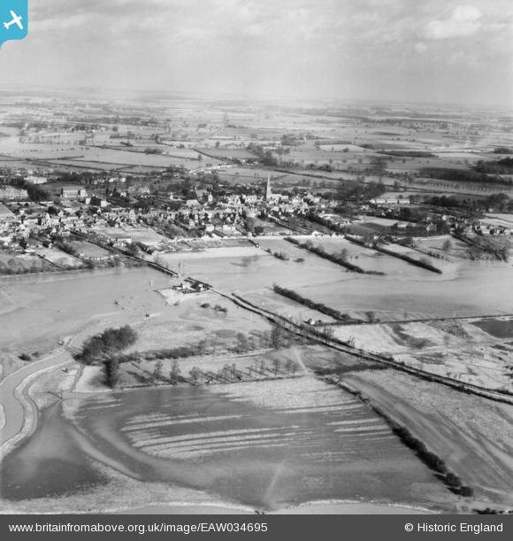 EAW034695 ENGLAND (1951). The River Nene in flood at Oundle, Barnwell ...