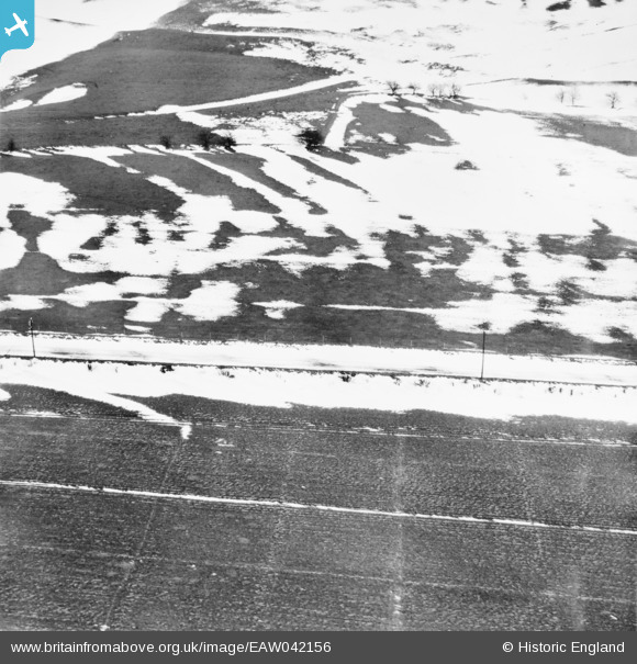 EAW042156 ENGLAND (1952). The A345 (now A346) near Whitefield Hill ...