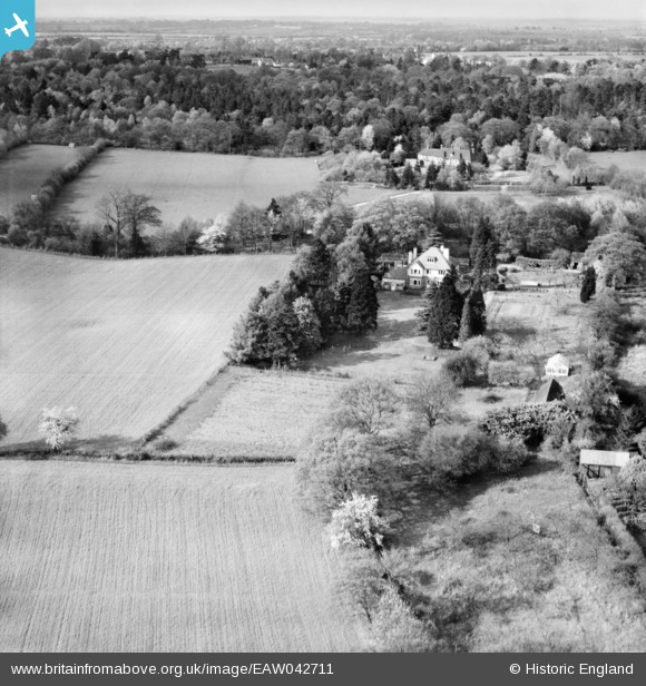 EAW042711 ENGLAND (1952). Penmans and Chipperfield Common, Commonwood ...