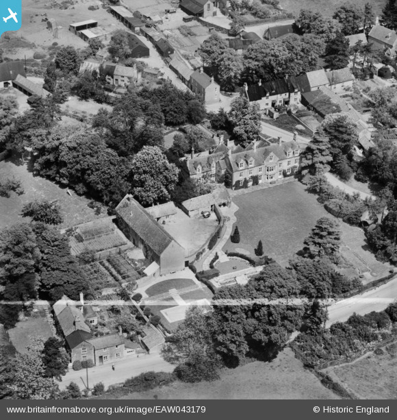 EAW043179 ENGLAND (1952). Pytchley House, Pytchley, 1952. This image ...