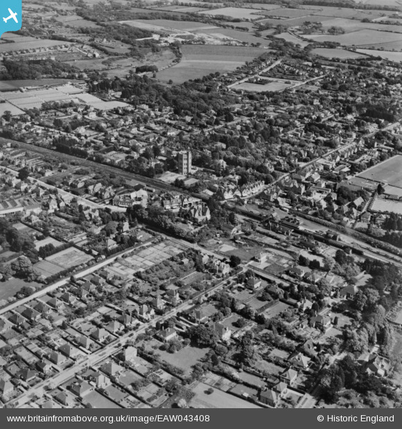 EAW043408 ENGLAND (1952). The railway station and environs, New Milton ...