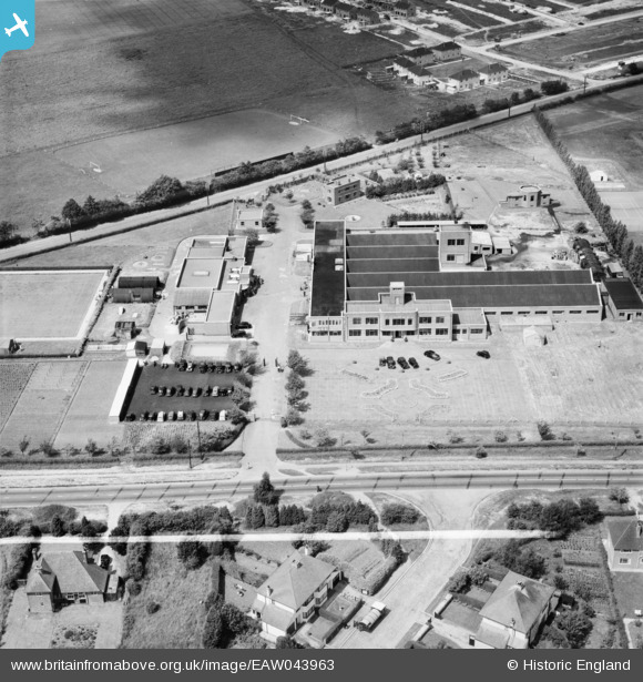 eaw043963 ENGLAND (1952). The Kelvin and Hughes Aviation Instrument ...