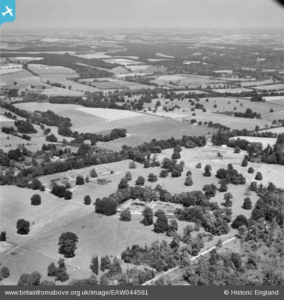 EAW044561 ENGLAND (1952). Parkplace Farm and the surrounding ...