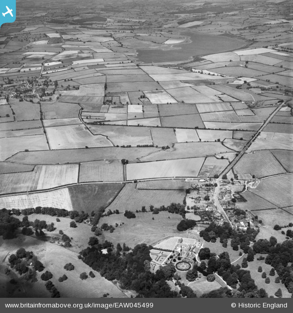 EAW045499 ENGLAND (1952). Rockingham Castle, the village and the ...