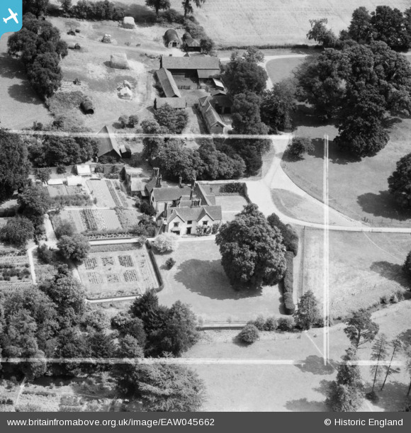 EAW045662 ENGLAND (1952). Spayne's Hall, Great Yeldham, 1952. This ...