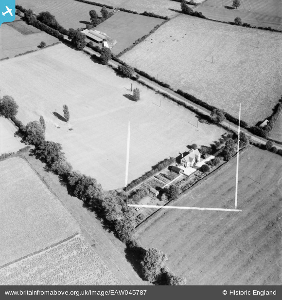 EAW045787 ENGLAND (1952). Quinmoor, Broadwell, 1952. This image was ...