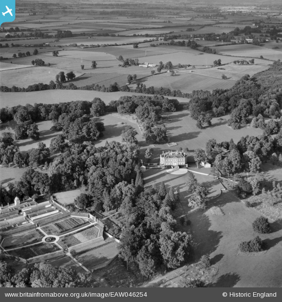 EAW046254 ENGLAND (1952). Buscot House and Park, Buscot, 1952 | Britain ...
