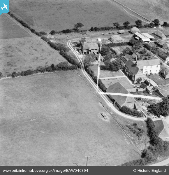 EAW046394 ENGLAND (1952). Ingram's Farm, Ninfield, 1952. This image was ...