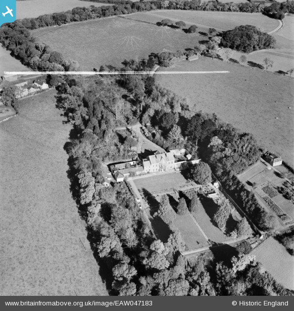 EAW047183 ENGLAND (1952). Killiganoon, Carnon Downs, 1952. This image ...