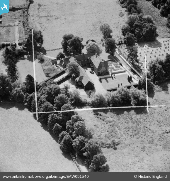 EAW051540 ENGLAND (1953). Southlands Manor, Denham, 1953. This image ...