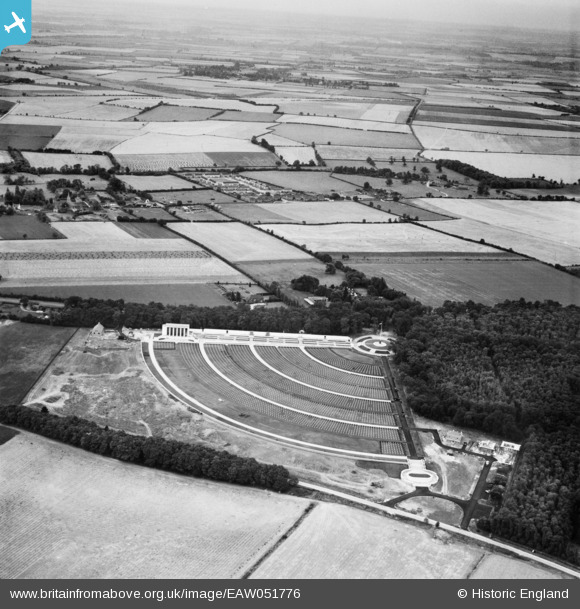 EAW051776 ENGLAND (1953). The Cambridge American Military Cemetery and ...