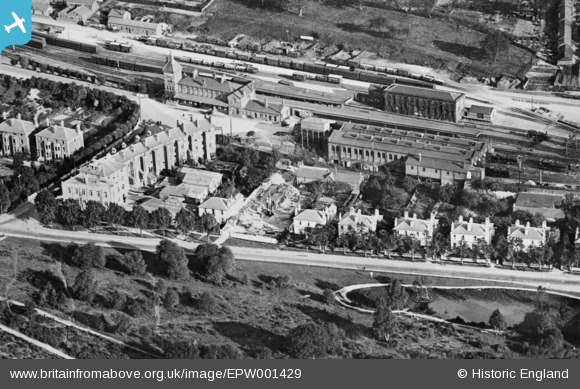 EPW001429 ENGLAND (1920). Tunbridge Wells West railway station and ...