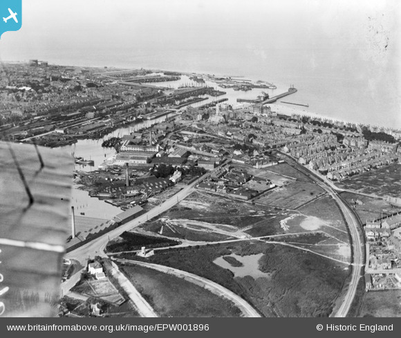 epw001896 ENGLAND (1920). View of Lowestoft Harbour, Lowestoft, from ...