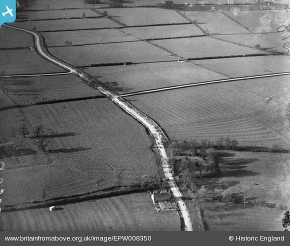 EPW008350 ENGLAND (1923). The Old North Road and site of St Andrew's ...