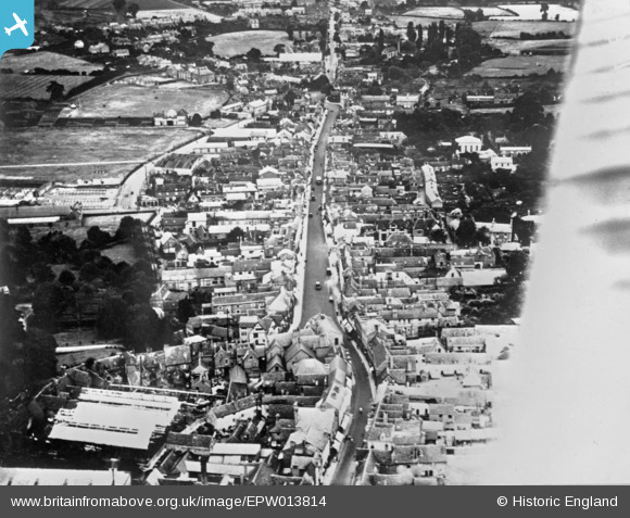 epw013814 ENGLAND (1925). The town centre, Bromsgrove, 1925. This image ...