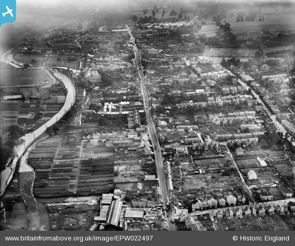 EPW022497 ENGLAND (1928). The High Street and town centre, Berkhamsted ...