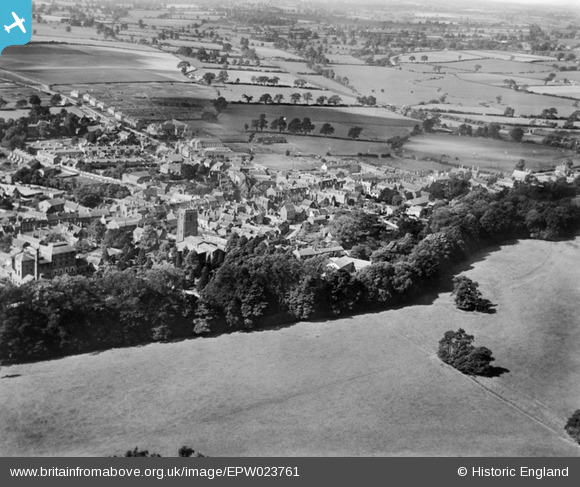 EPW023761 ENGLAND (1928). The town centre, Towcester, from the east ...