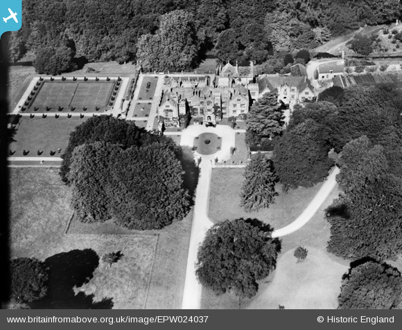 epw024037 ENGLAND (1928). Parnham House, Beaminster, 1928 | Britain ...