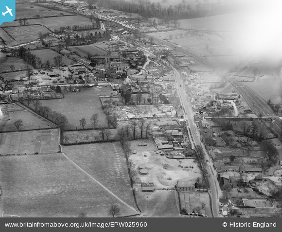 epw025960 ENGLAND (1929). The village, Newport, 1929 | Britain From Above