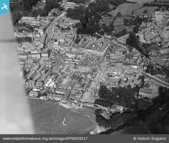 EPW029517 ENGLAND (1929). Market Day in the Market Place, Thirsk, 1929 ...