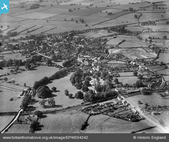 EPW034042 ENGLAND (1930). The Staffordshire and Worcestershire Canal ...