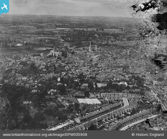 EPW035908 ENGLAND (1931). The city centre, Worcester, from the east ...