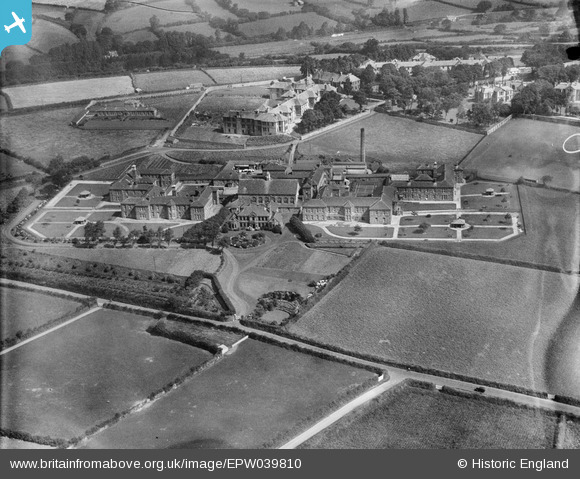 epw039810 ENGLAND (1932). The Foster Building (The County Psychiatric ...