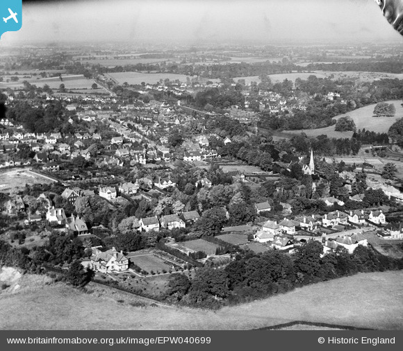 epw040699 ENGLAND (1932). The town, Radlett, from the south-west, 1932 ...