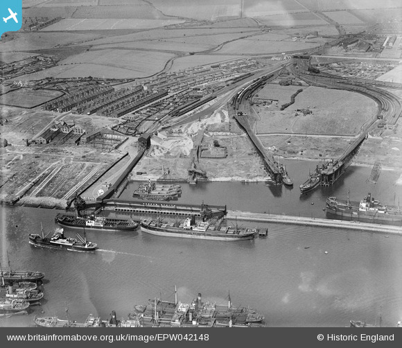 epw042148 ENGLAND (1933). Hartley Main Collieries Ltd at Howdon and ...