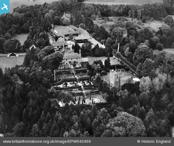 EPW043469 ENGLAND (1933). How Caple Court and St Andrew's Church, How ...