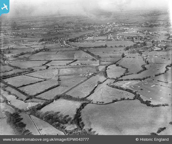 epw043777 ENGLAND (1934). Staines Lane, Beomond's Farm and surrounding ...