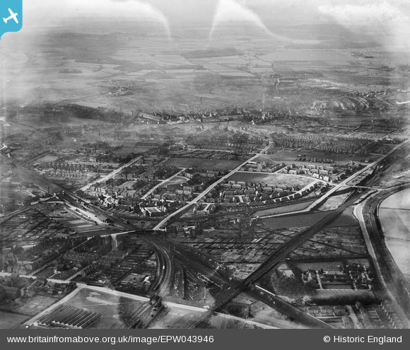 epw043946 ENGLAND (1934). The Basford and Bulwell Railway Station and ...